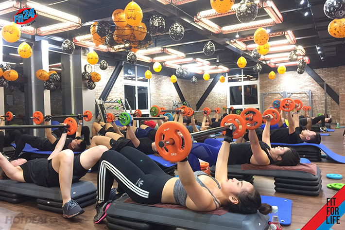 Hệ Thống Fit24 – Fitness And Yoga Center – Trọn Gói 4 Tuần Tập Luyện + 1 Buổi HLV Cá Nhân Theo ...